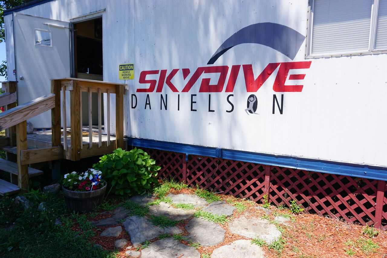 How To Become A Professional Skydive Instructor